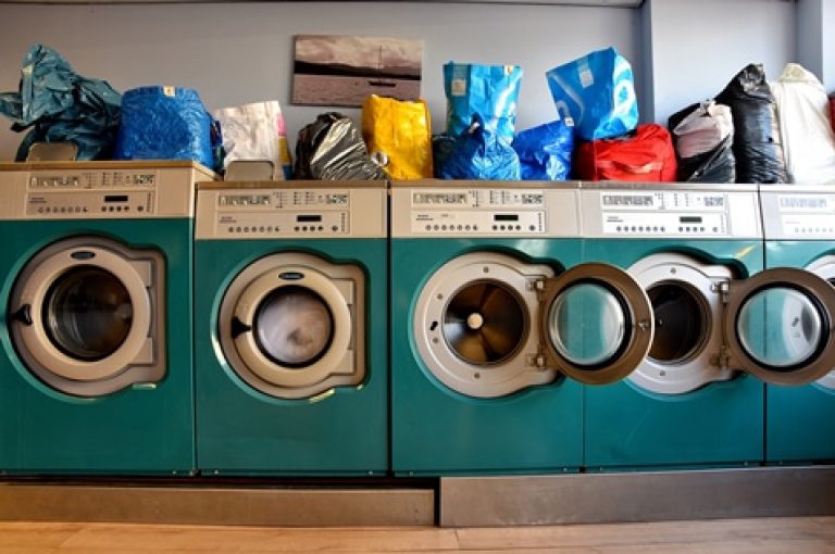 Here’s Why You Need A Laundry Service For Your Business| Alsco AU
