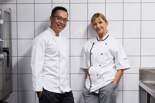 What Protective Clothing Should Be Worn When Preparing Food? - Alsco